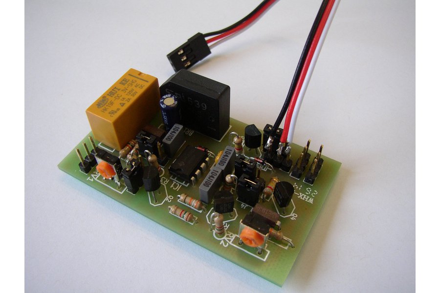 R/C Servo Signal Trigger from OmberTech on Tindie