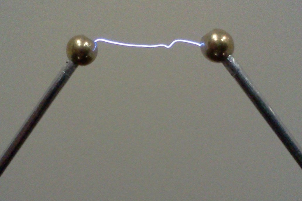 SparKIT - Mini Electrostatic Generator from SparKIT on Tindie