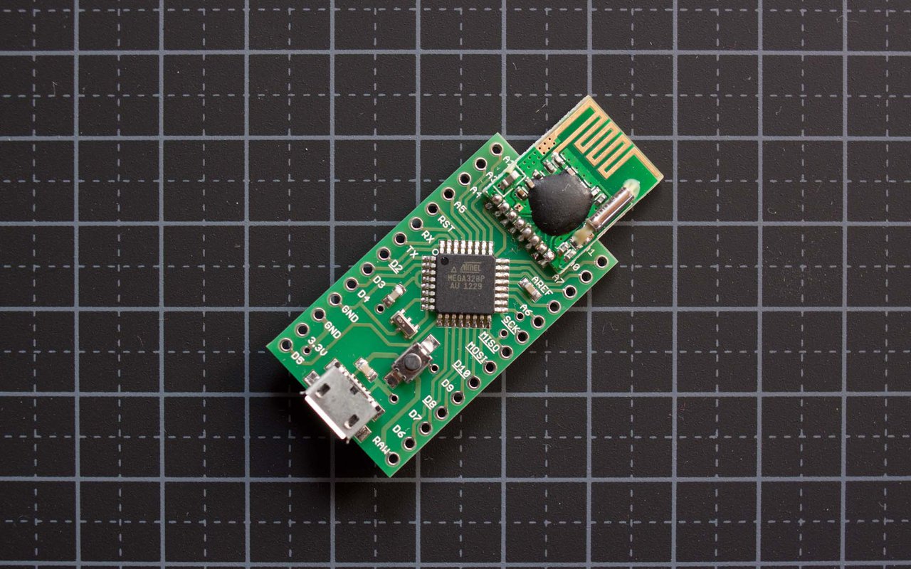 Radioduino: Arduino clone w/ 2.4G wireless transceiver from Heye on Tindie