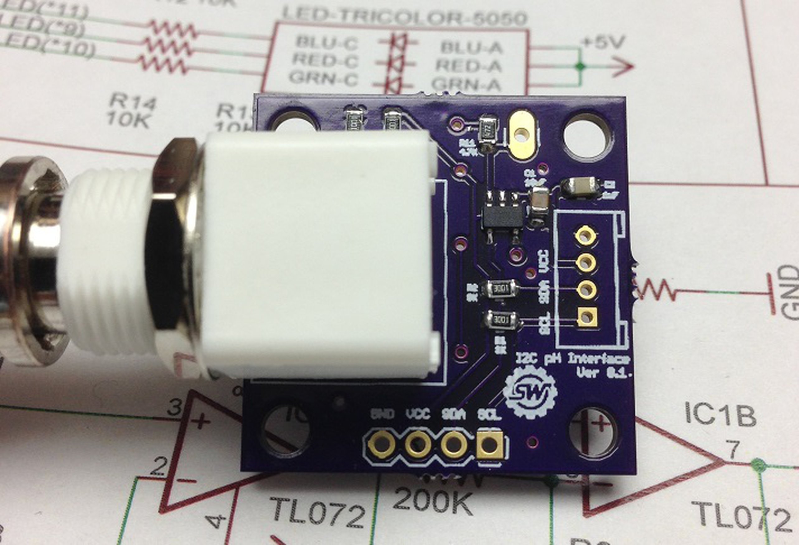 MinipH I2C pH interface from Sparkys Widgets LLC on Tindie