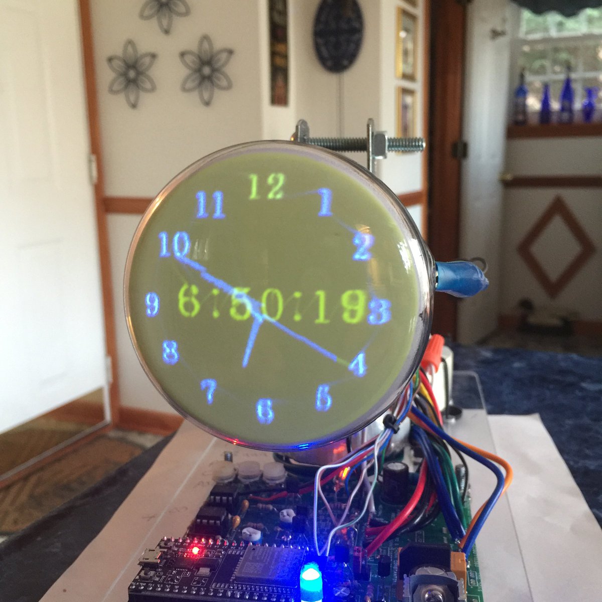 cathode ray tube clock